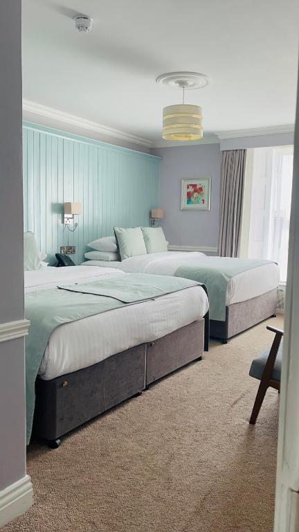 Family Room at Hayes Hotel - Comfort for the whole family